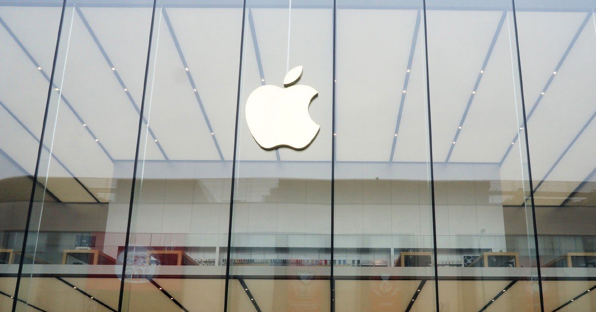 Apple to update AI news after BBC concerns
