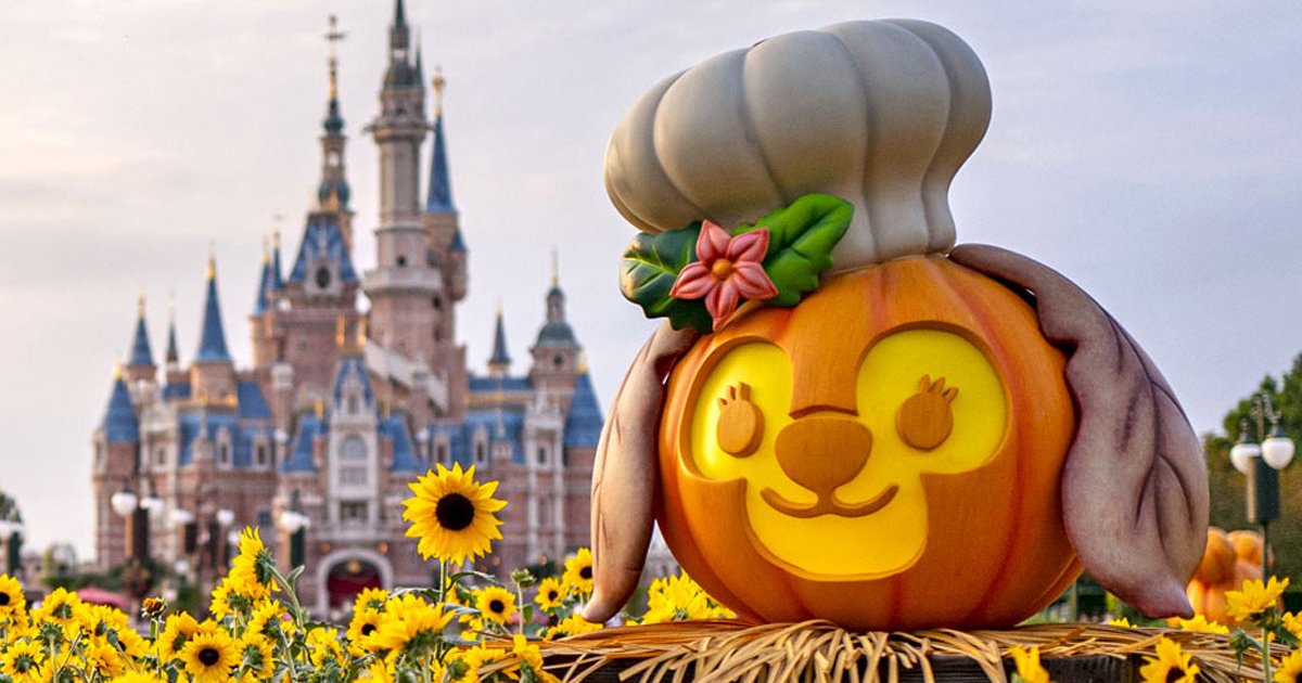 Shanghai Disney visitors trapped after lockdown Shanghai Disney visitors trapped after lockdown