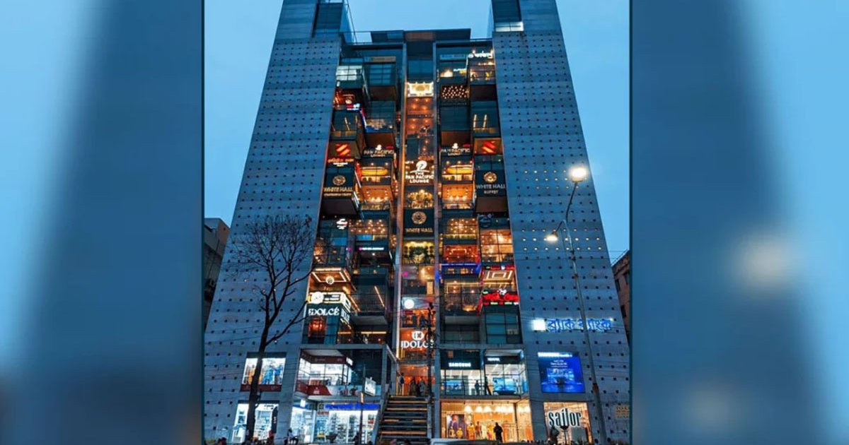Rajuk seals off 12 restaurants at Dhanmondi's Gawsia Twin Peak