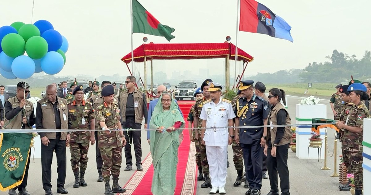 PM opens military hardware display-2024