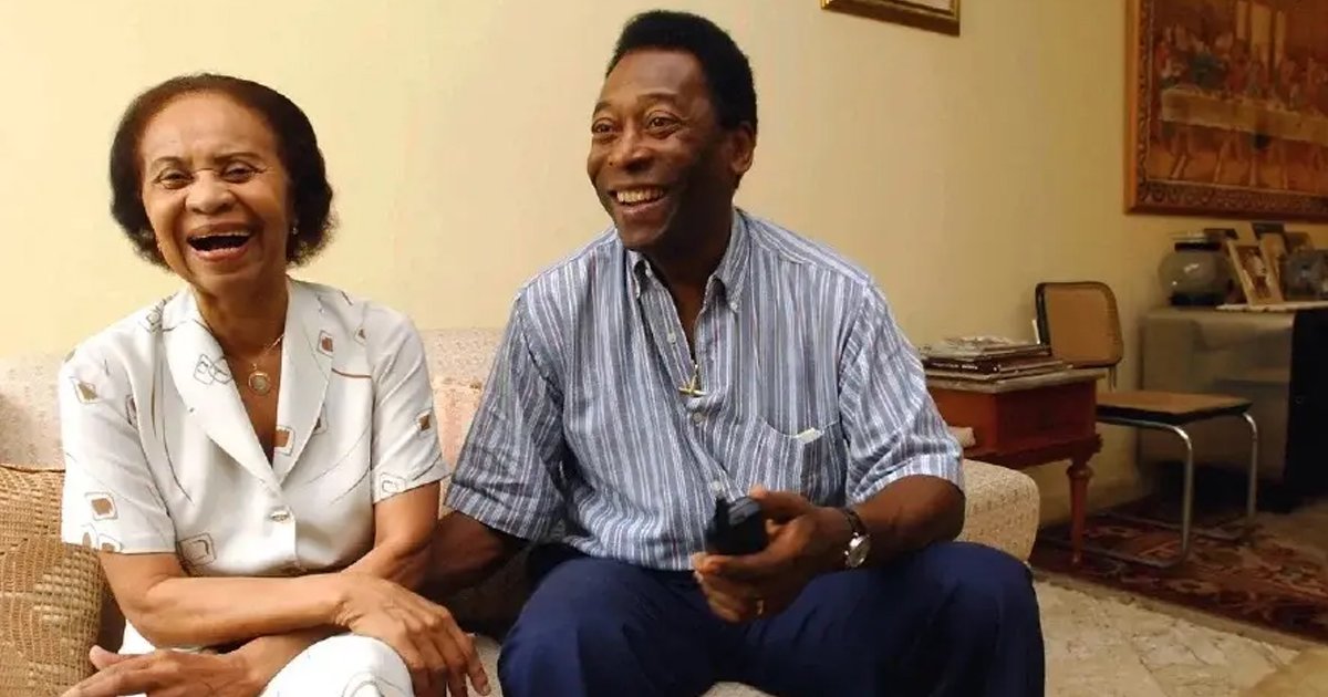 Mother of Brazil's football giant Pele dies at 101