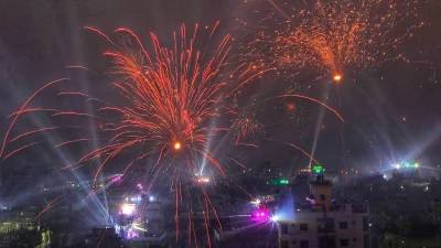 Dhakaites celebrate Shakrain festival in style